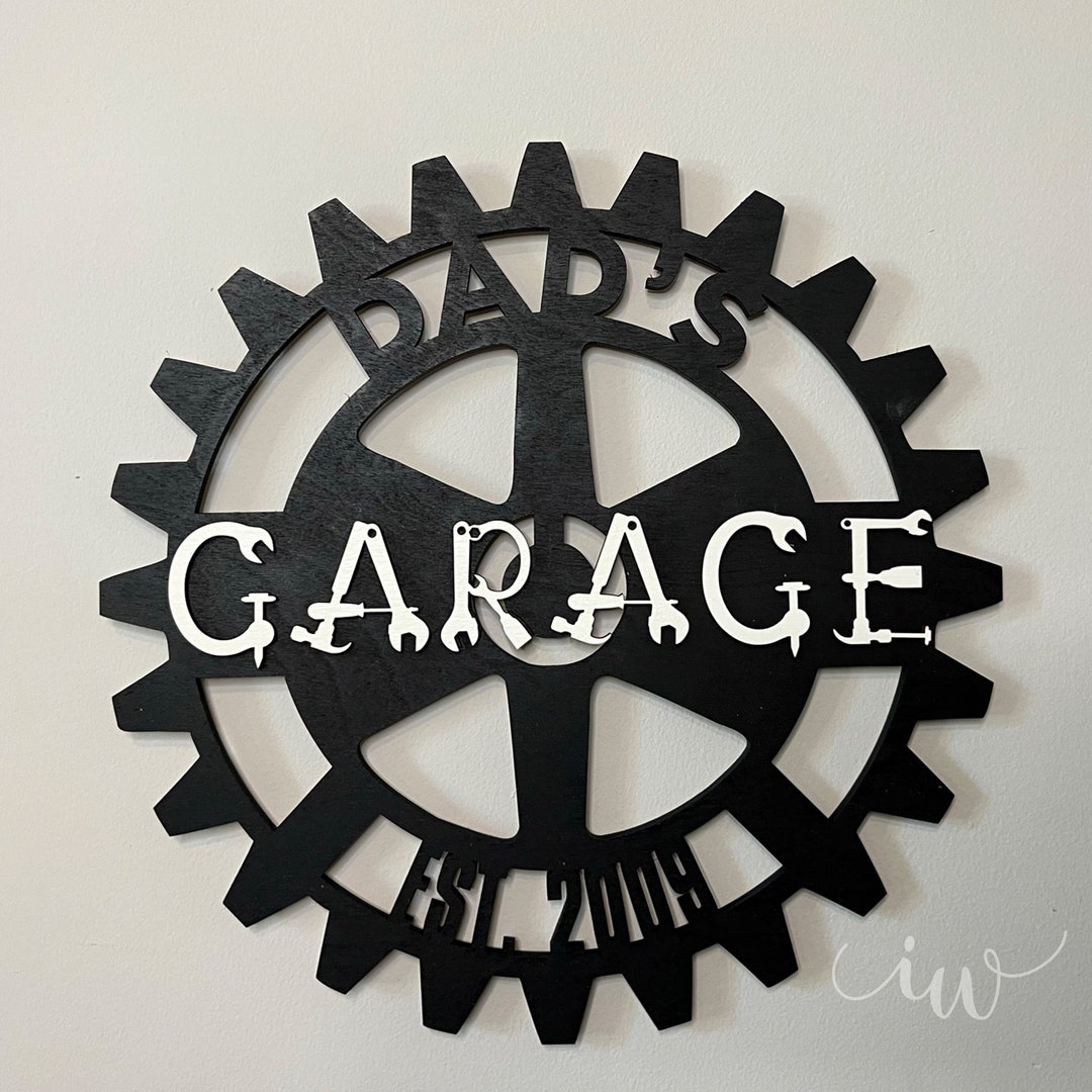 Dad's Personalized Garage Sign, Fathers Day Gift, Sign for Dad, Papa's ...