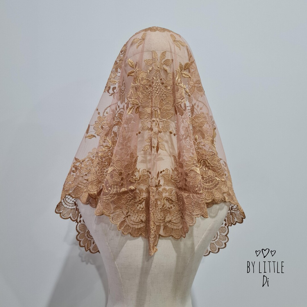 St. Mary Magdalene Traditional Mantilla Chapel Veil for Latin Mass ...