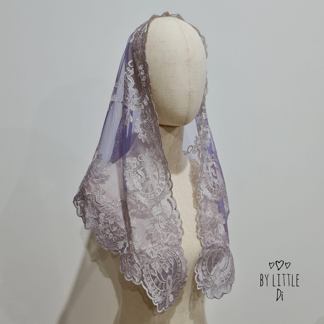 St. Mary Magdalene Traditional Mantilla Chapel Veil for Latin Mass ...