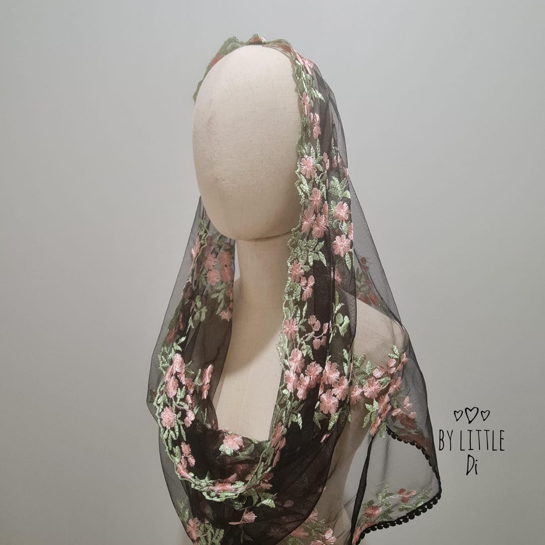 St. Catherine of Siena Infinity Veil | Mantilla Chapel Veil for Latin ...