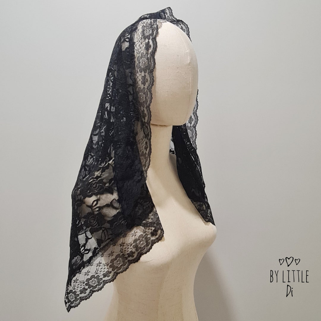 St. Bridget D-shaped Traditional Mantilla Chapel Veil for Latin Mass ...
