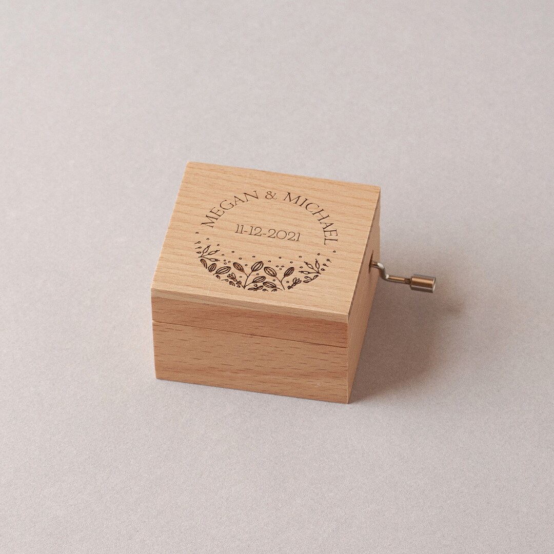 Personalized Music Box for Wedding Gifts Custom Wedding Gift for Guests ...