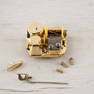 Wind up Music Box Mechanism | Automatic Golden 18 Notes Movement ...