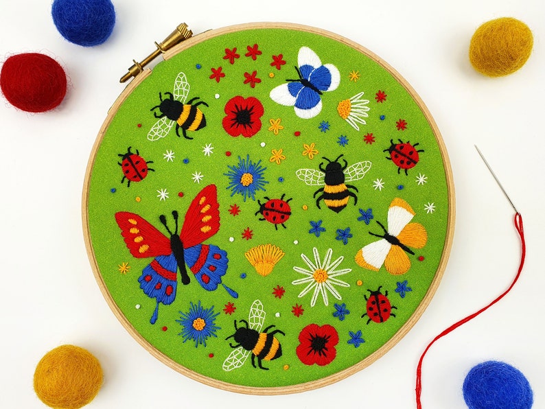 Bees and Butterflies Embroidery Pattern, Printed Fabric, 6 Inch Hoop ...