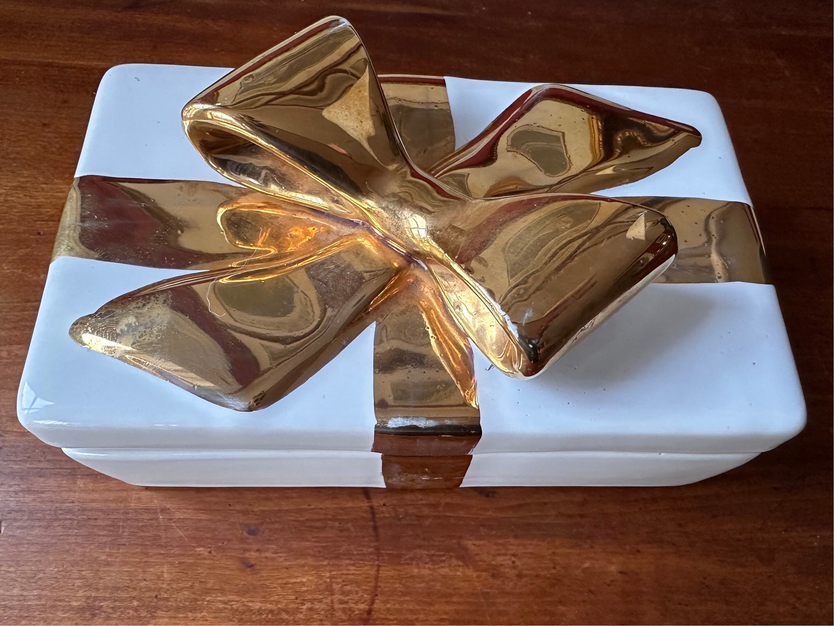 Italian White Ceramic Gift Box With Gold Bow Trinket/presentation Box ...