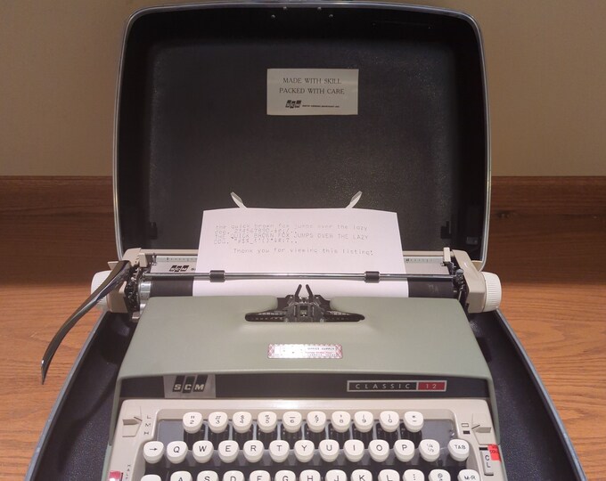 Large Print! 1964 Green Smith Corona Classic 12 Portable Typewriter ...