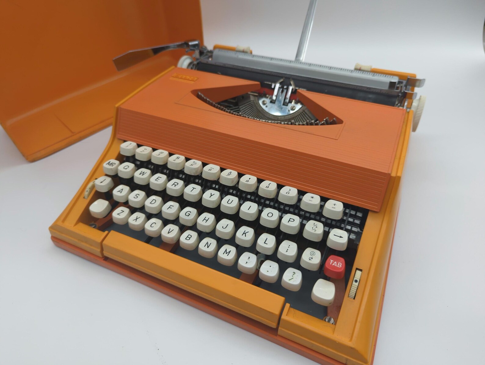 1960's Orange Sears Chevron Portable Manual Typewriter - Etsy