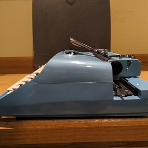 Cursive 1960's Blue Remington Personal-riter Portable Typewriter With ...