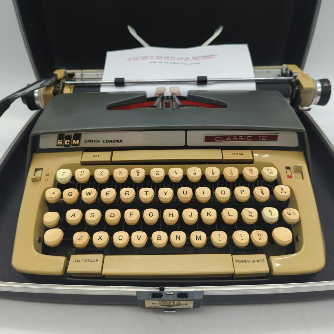 Gothic Font! 1970 Gray Smith Corona Classic 12 Portable Typewriter With ...
