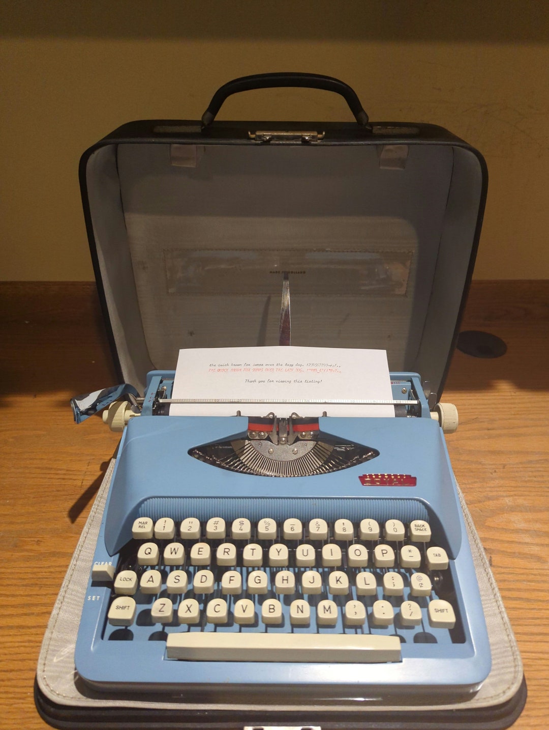 Cursive 1967 Blue Royal Parade Ultra Portable Typewriter With Case ...