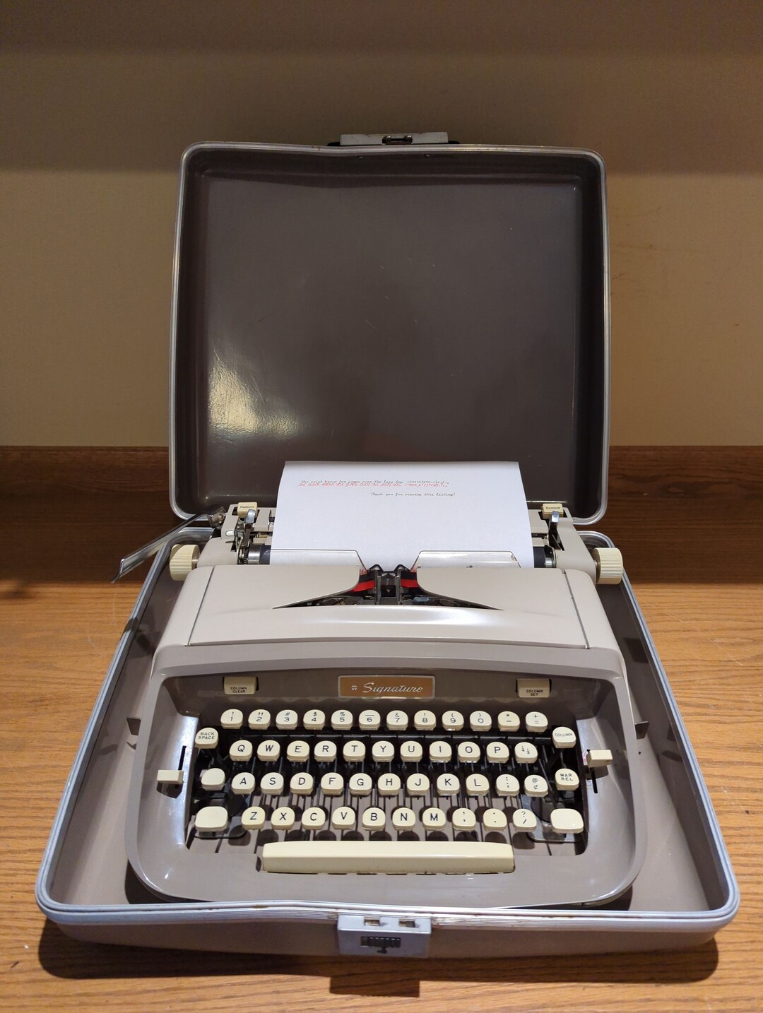 Cursive! 1964 Montgomery Wards Signature 500 Portable Manual Typewriter ...