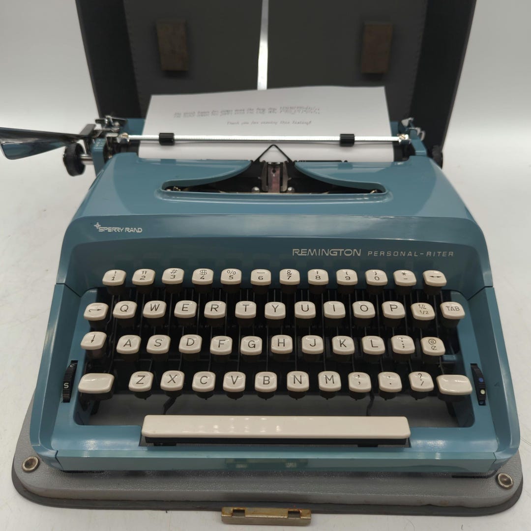 Cursive! 1960's Blue Remington Personal-riter Portable Typewriter With ...