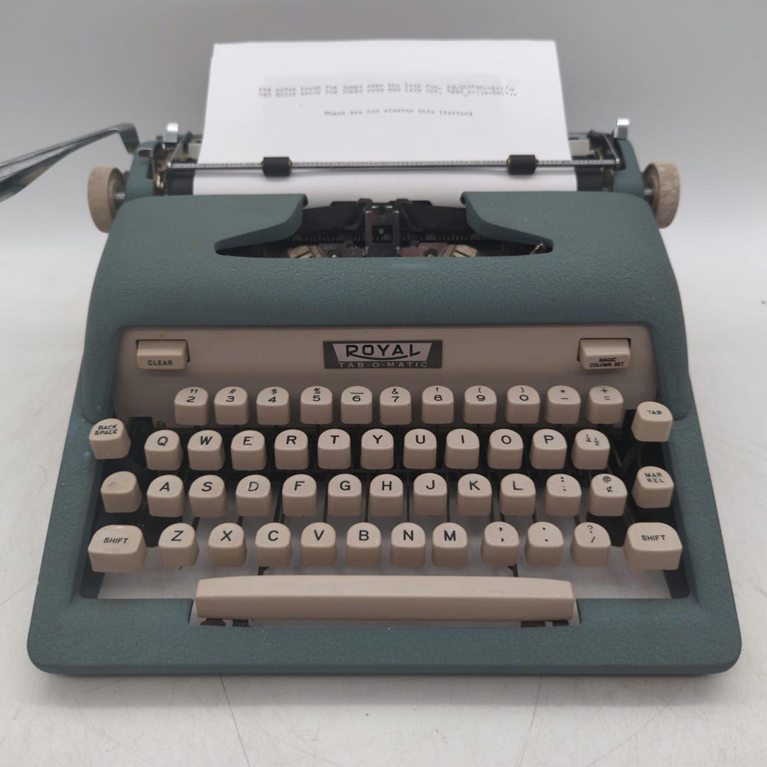 1961 Crinkle Blue Royal Tab-o-matic Portable Manual Typewriter With ...