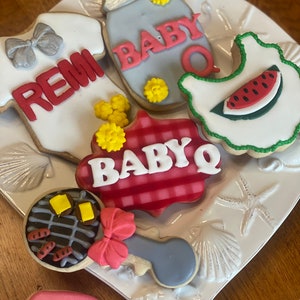 Baby Q Shower Cookies - Etsy