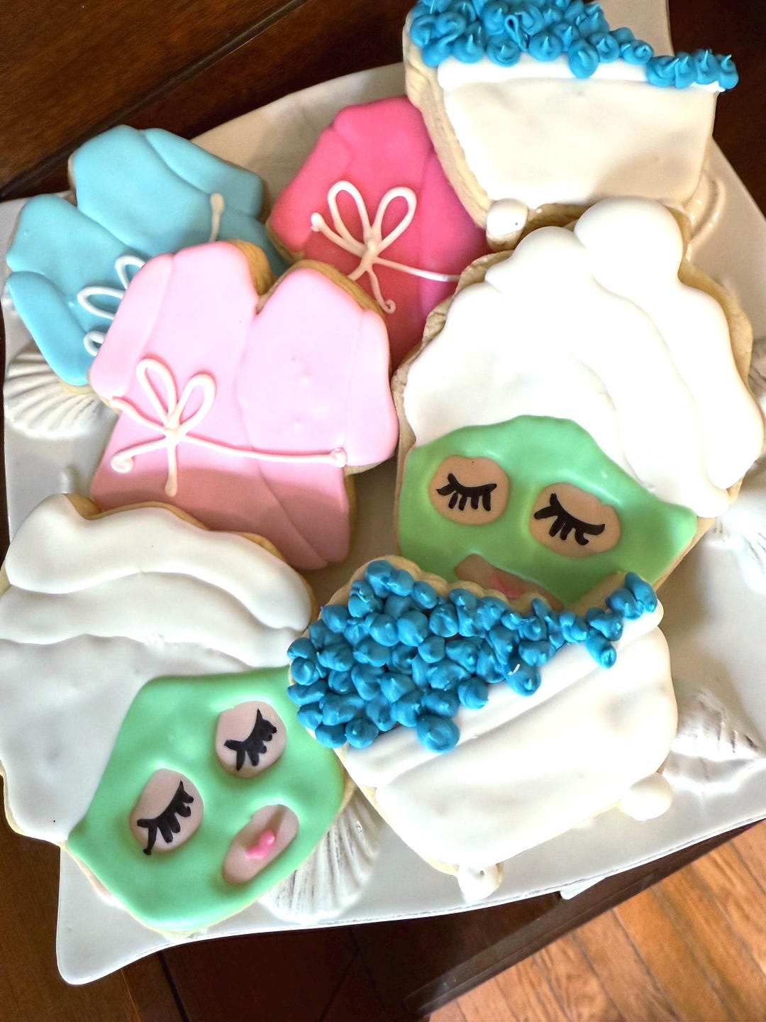 Spa Day Cookies With Robe and Bath Tub Cookies - Etsy