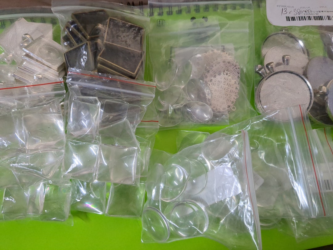 JOB LOT.. Pendant Making Supplies.bezels and Glass Cabochons.read Full ...