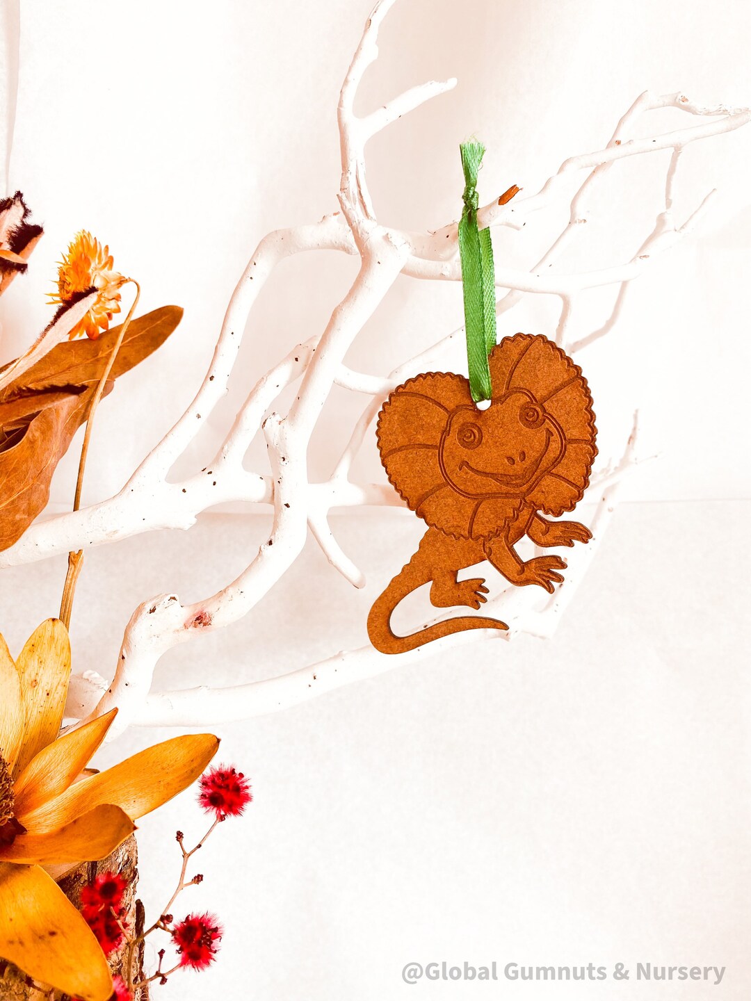 Frilled Neck LIZARD Australian Animal Themed Christmas Ornament Xmas ...