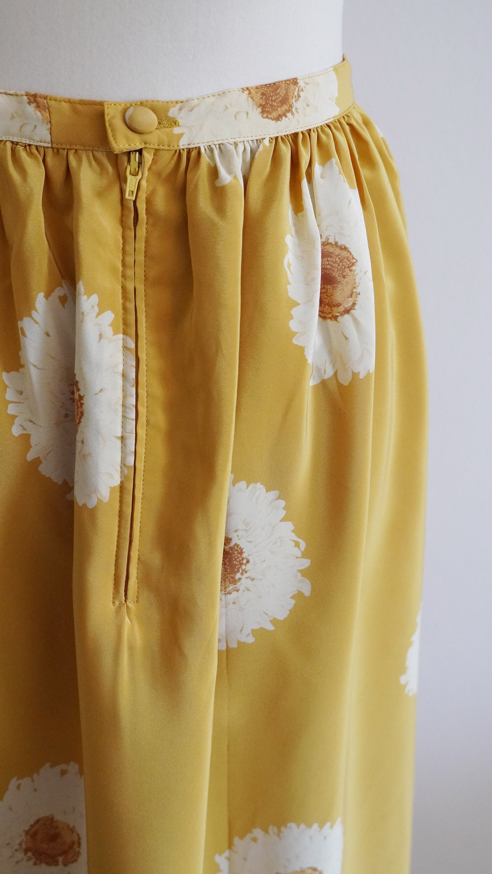 PINK HOUSE Long Skirt Floral Pattern Retro Yellow Neat Elegant Flare ...