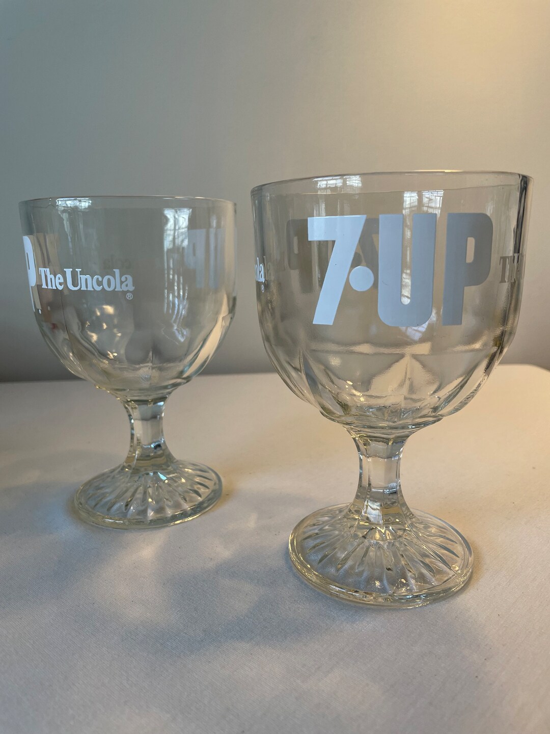 7UP the Uncola Clear Globe Stem Glass Set of 2 RARE - Etsy