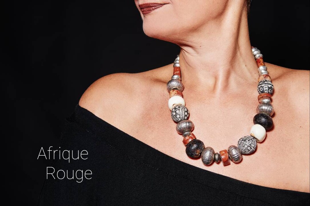 Indian Shellac Silver/red Bauxite/hebron Powderglas/bone Beads - Etsy