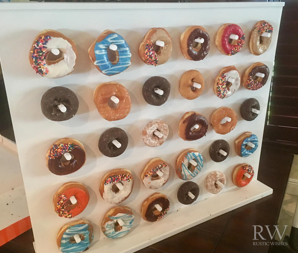 Custom Bagel Board Holds Up to 30 Bagels | Etsy