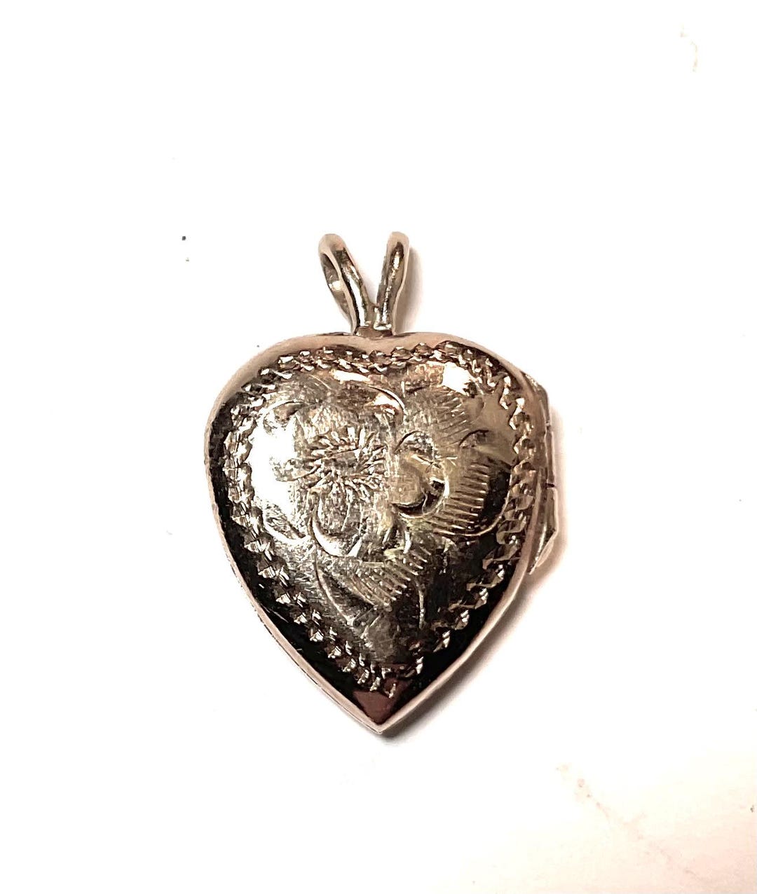 10k Solid Gold Heart Locket Hinged Back Pendant 1764 - Etsy