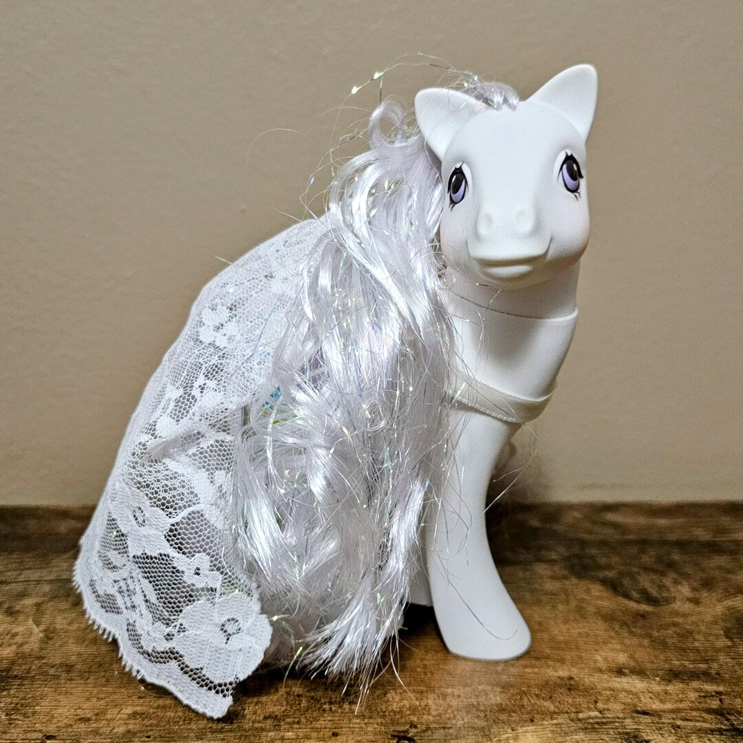 Vintage G1 MLP My Little Pony - Pony Bride - Dove and Wedding Ring ...