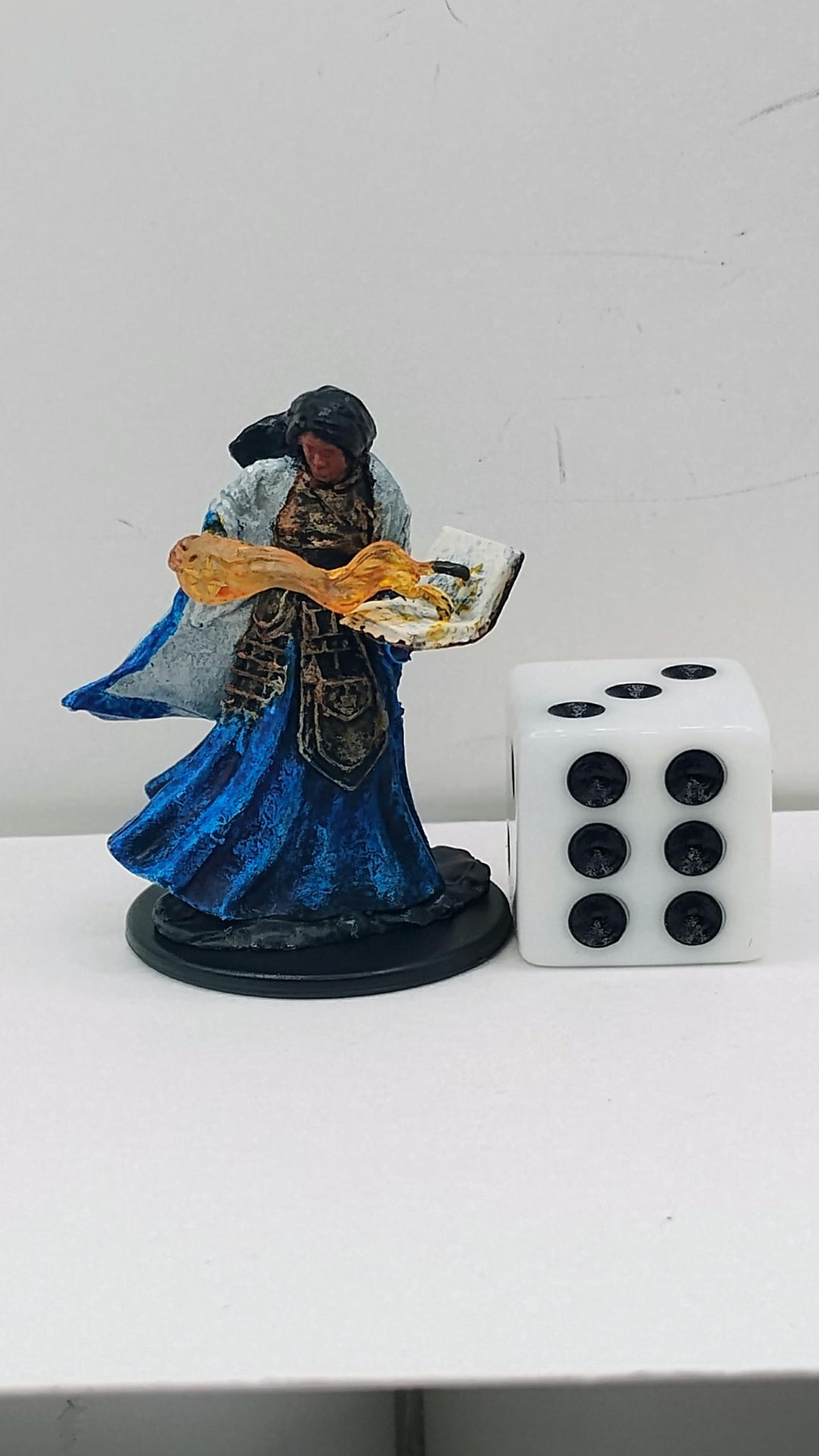 Blue Robe Human Wizard Miniature: Silver Cloak, Dungeons and Dragons - Etsy