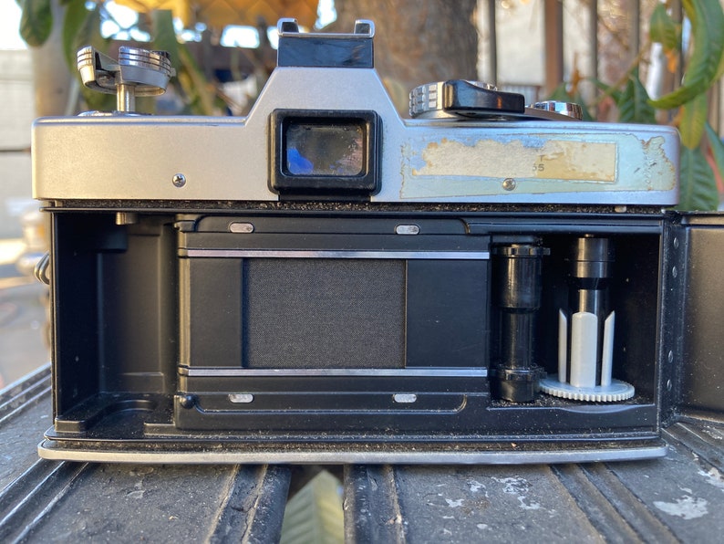 Minolta SRT-200 With Minolta 50mm F/2 and Zoom Lens - Etsy