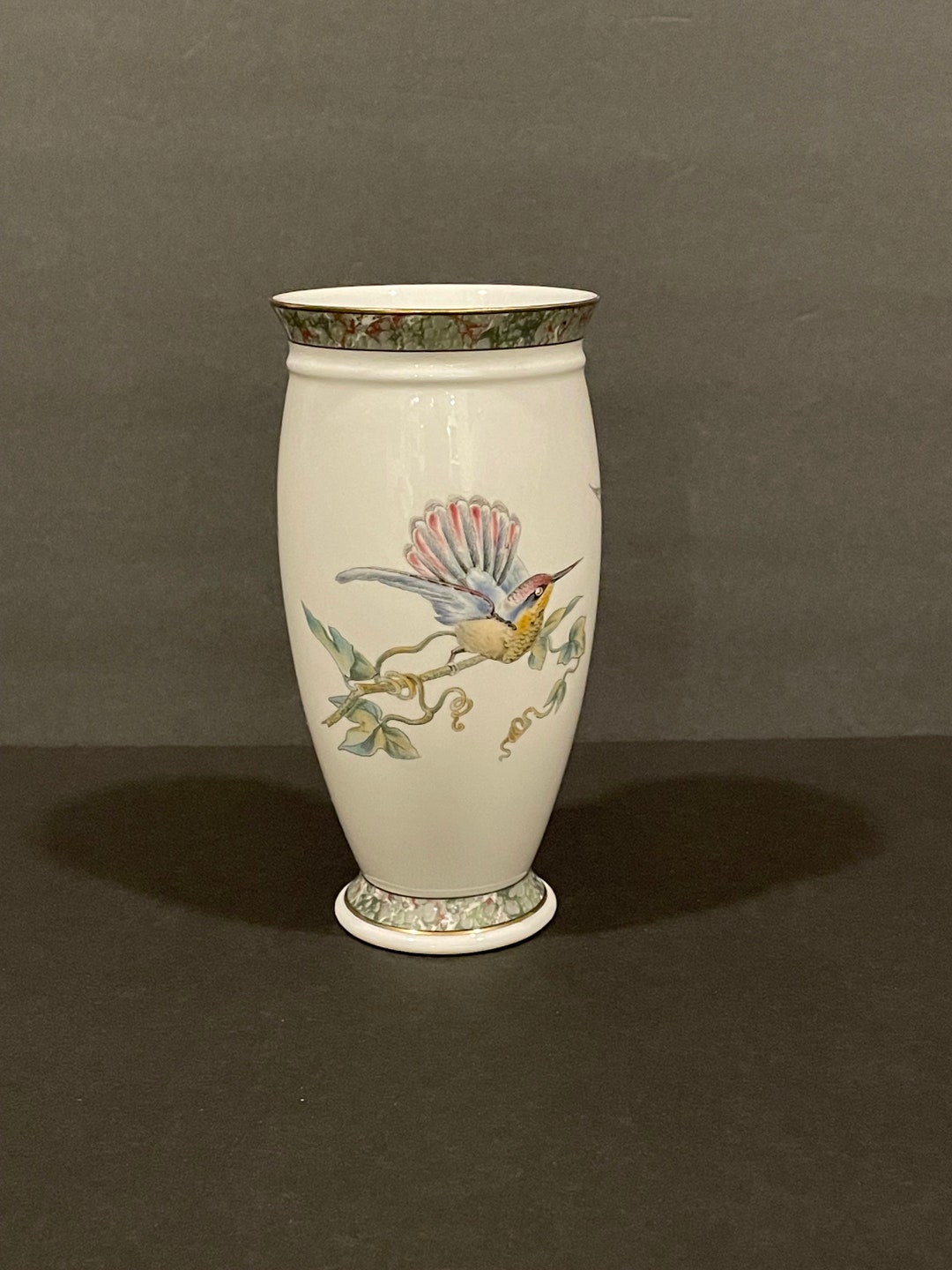 Wedgwood Hummingbirds Bone China Vase Made in England 1991 Vintage ...