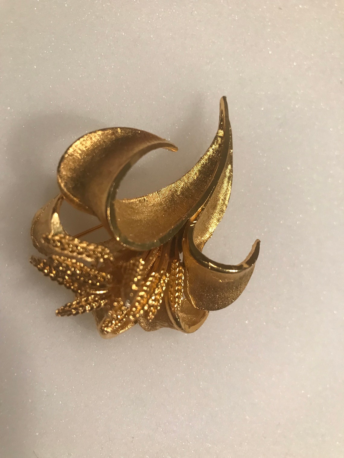 Wheat Flower Gold Tone Brooch Pin Signed BSN.VINTAGE UNIQUE Rare - Etsy