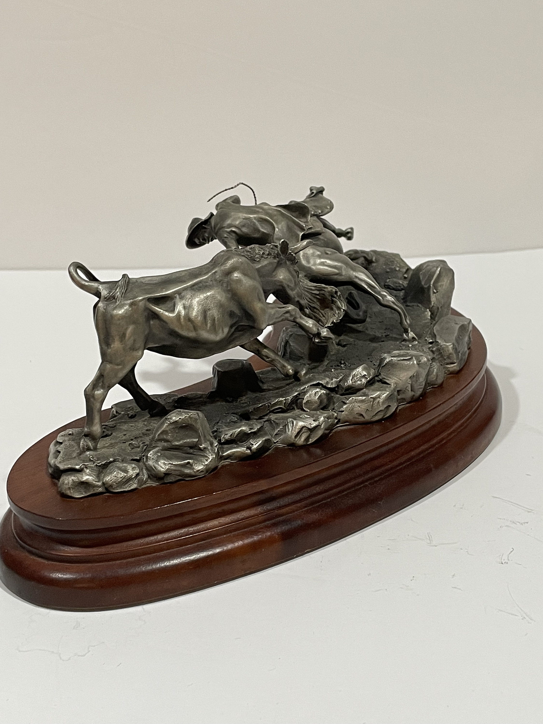 Hightailin Cowboy Lasso Bull Chilmark Fine Pewter Sculpture Signed Dan ...