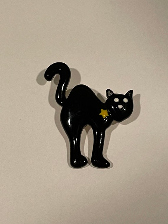 Vintage Metal Enamel Cat Gem
