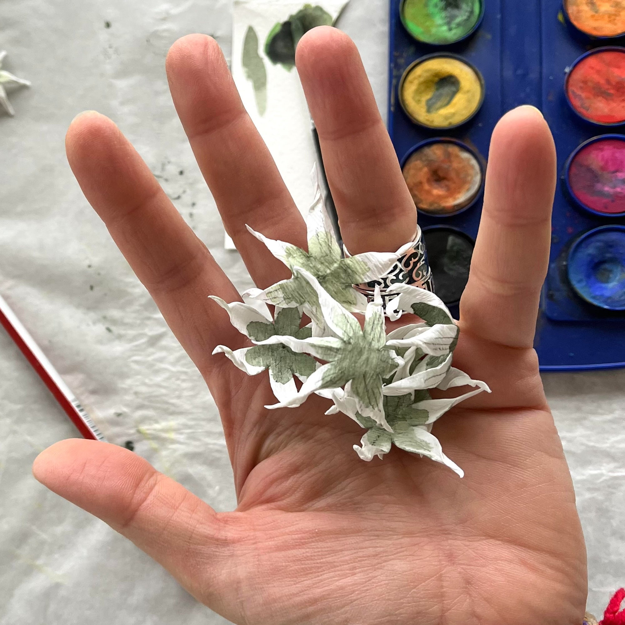 Crepe Paper Clover Flower Tutorial for Beginners DIY Clover - Etsy