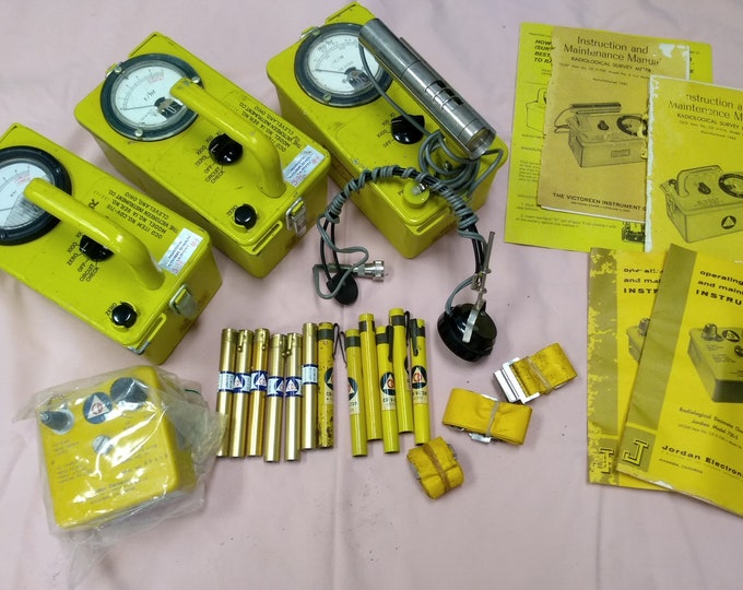 Vintage Civil Defense Radiation Detector Kit CD V-777 With Geiger ...