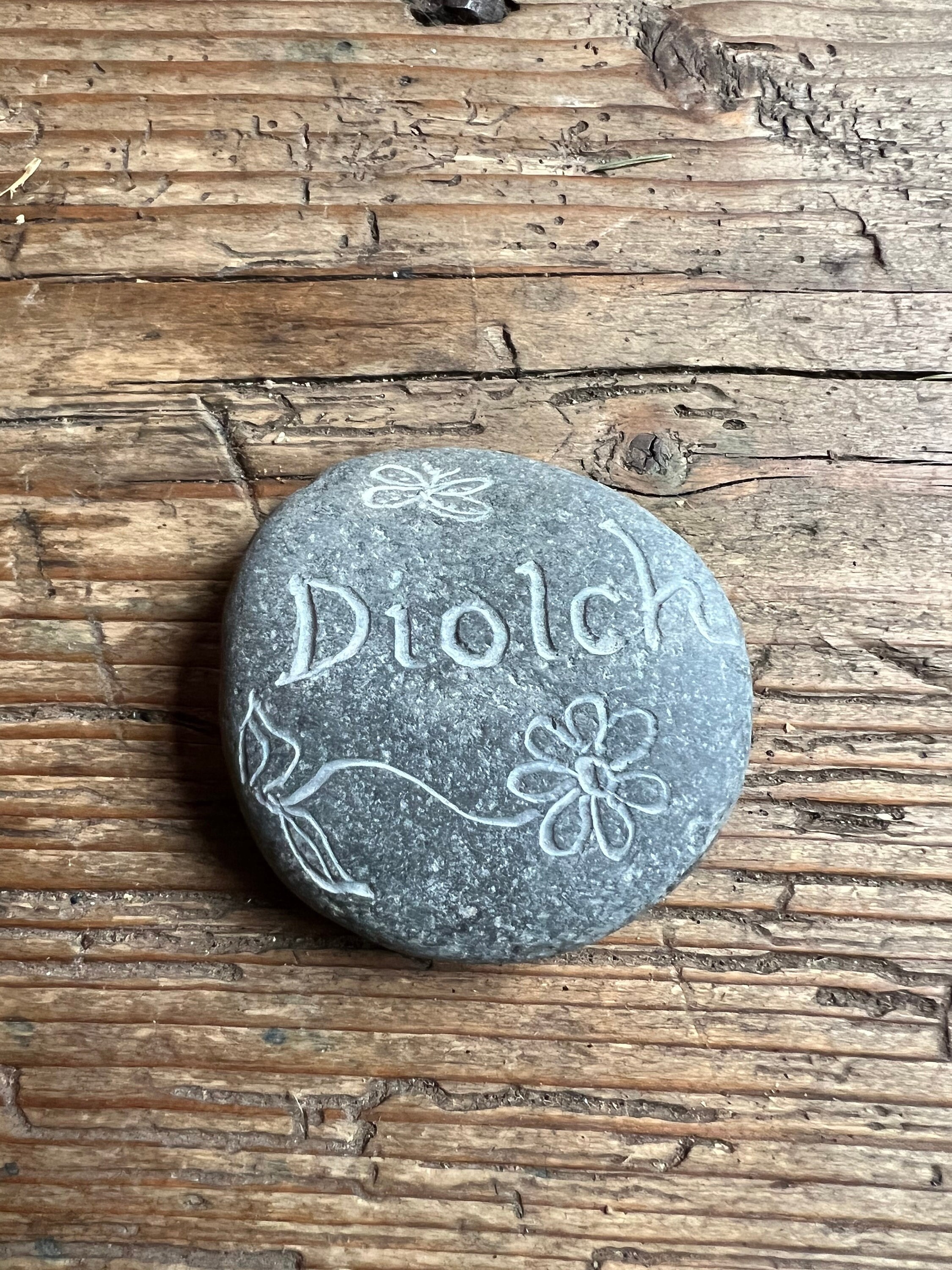 Welsh Diolch/ Thank You Pebble - Etsy