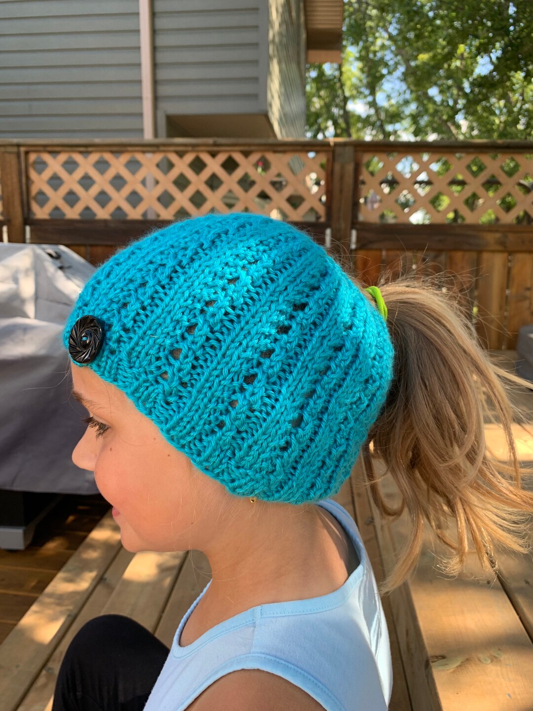 How To Crochet A Messy Bun Hat Naztazia ® | atelier-yuwa.ciao.jp