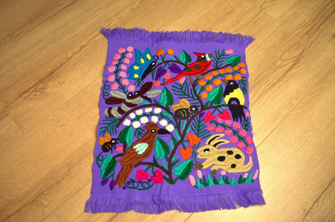 Mexican Hand Embroidered Little Rug From Chiapas | Animalitos ...