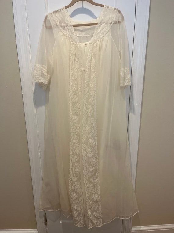 Vintage Shadowline cream 1950s bridal nightgown lace … - Gem