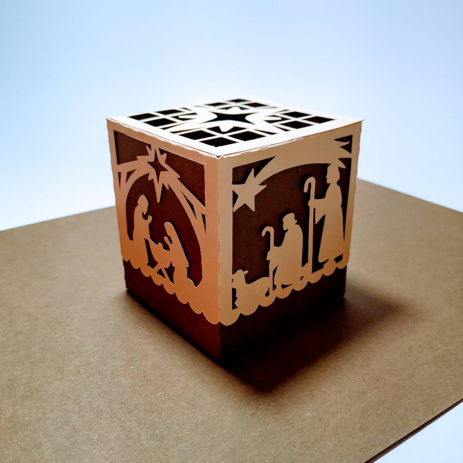 Christmas Ornament Box SVG Template Round Ball Manger Favor - Etsy