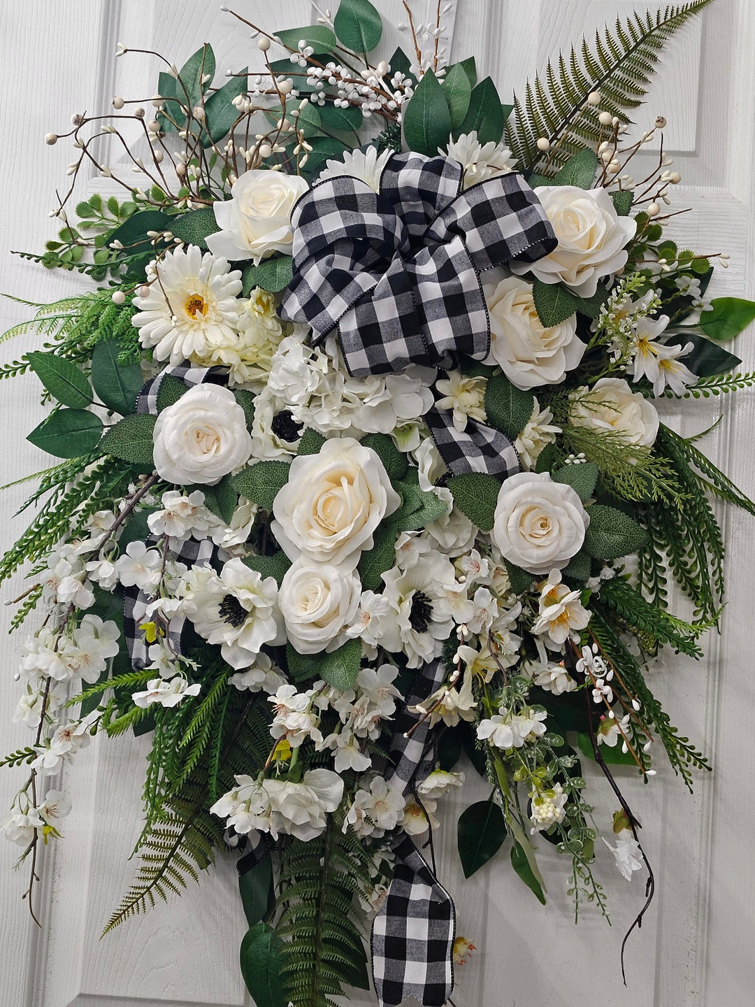 Black and White Rose Swag - Etsy