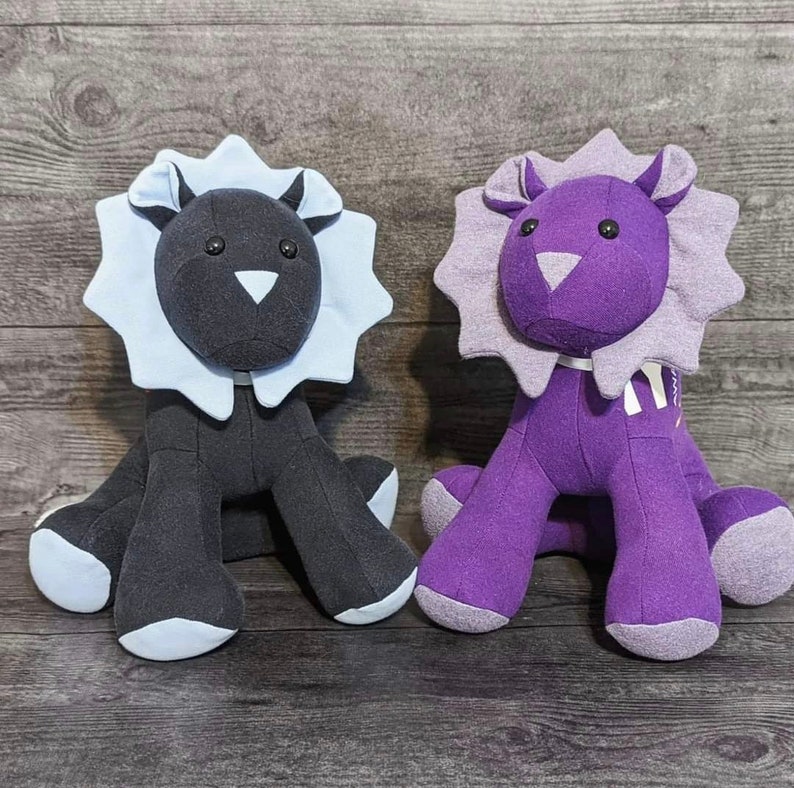 Memory Lion // Keepsake Lion// Custom Order Stuffed Lion - Etsy