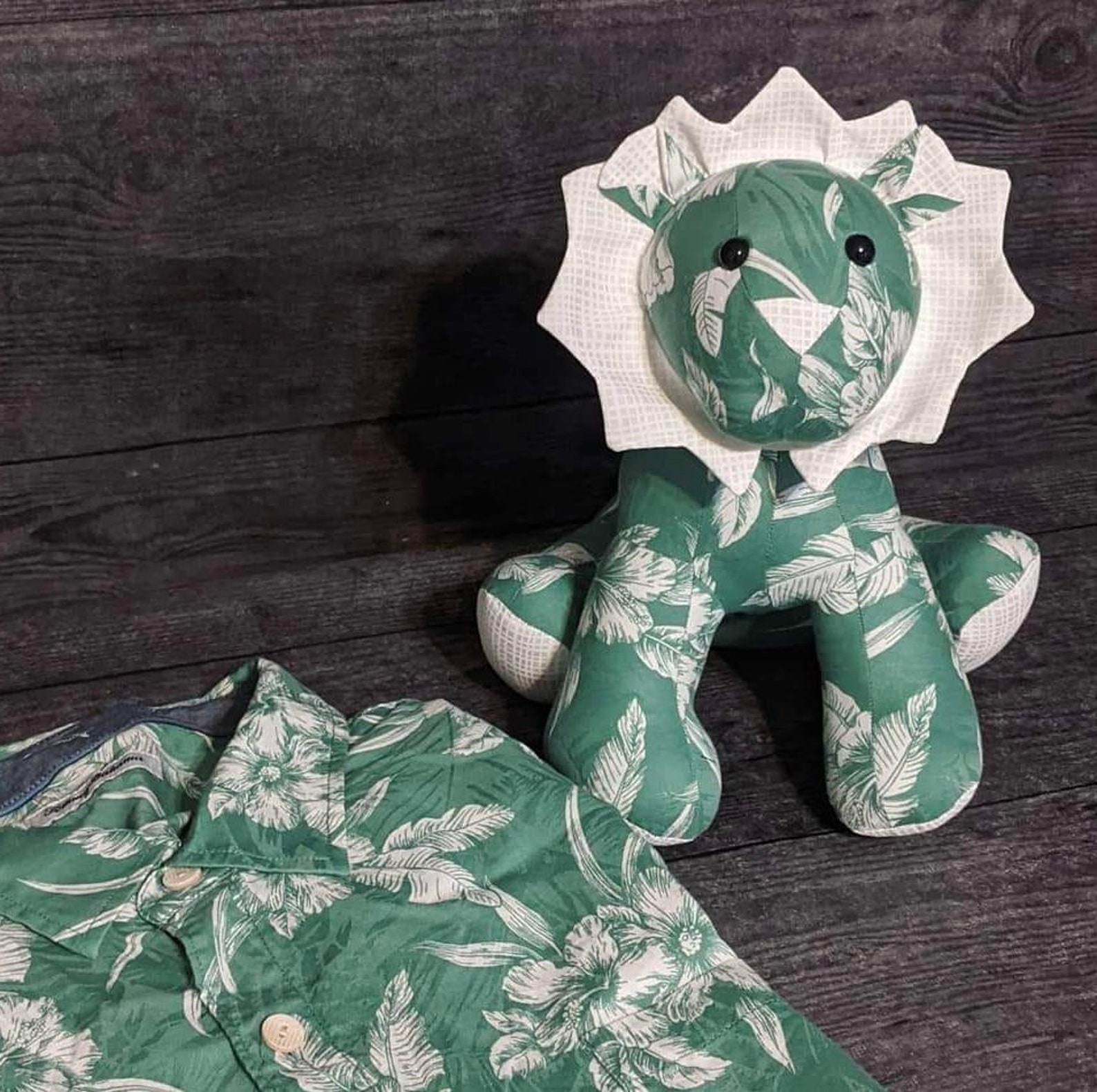 Memory Lion // Keepsake Lion// Custom Order Stuffed Lion - Etsy