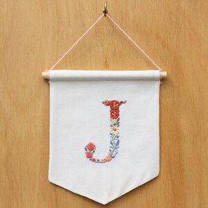 Machine Embroidery LETTER J Uppercase 3"/7,5 Cm Dainty Floral Font ...