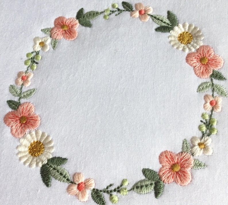 Machine embroidery design SMALL floral wreath Dainty Boho | Etsy