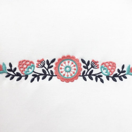 Small Flowers Border Machine Embroidery Design. 3 Sizes. - Etsy