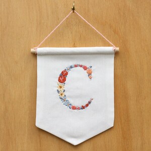 Machine Embroidery LETTER C Uppercase 3"/7,5 Cm Dainty Floral Font ...