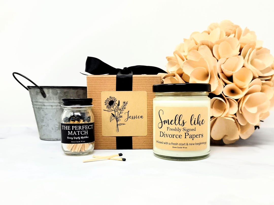 Smells Like Freshly Signed Divorce Papers Funny Candle Divorce ...