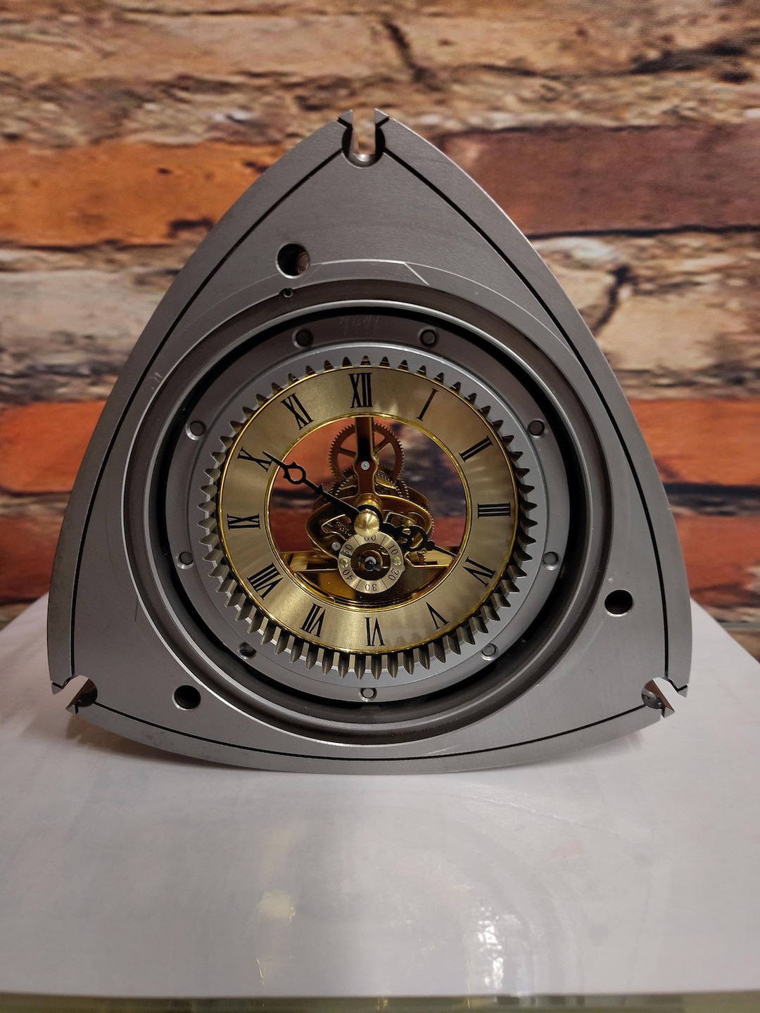 Wankel Engine Rotor Clock, Rotary Engine Clock Uhr Mancave Wankel ...