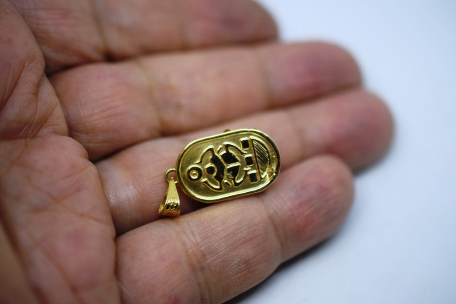 Egyptian Hallmark 18 Karat Gold Fascinating pendant Egypt | Etsy